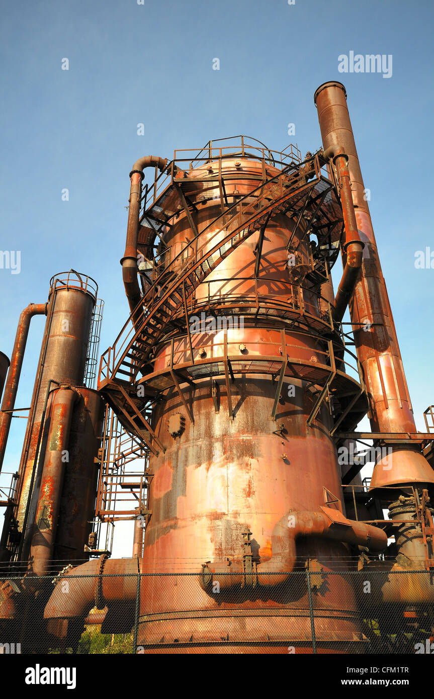 Close up of Gas Works Park machinery showing what appears to be a ...