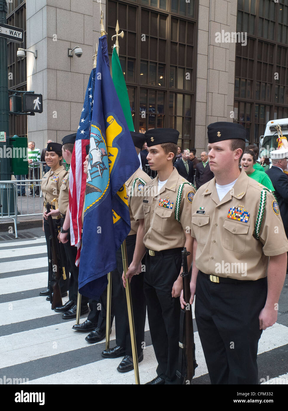 Us navy parade hi-res stock photography and images - Alamy