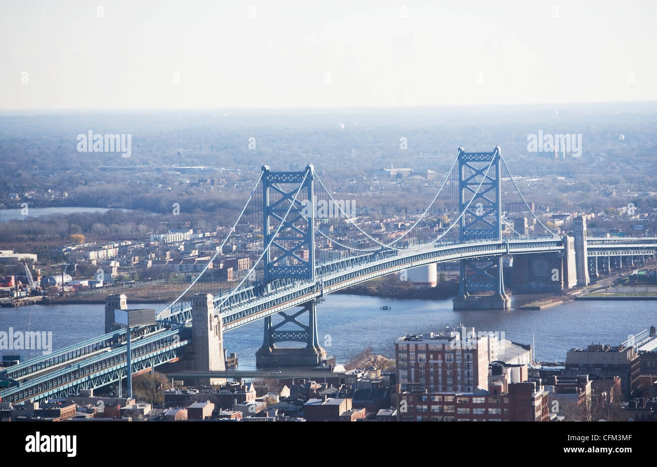 USA, Pennsylvania, Philadelphia, cityscape with Ben Franklin Bridge ...