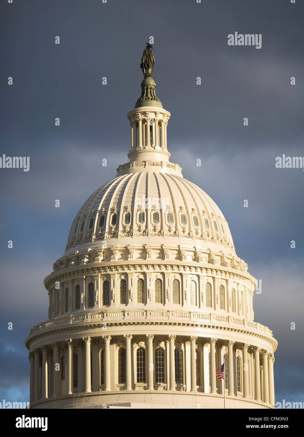Washington dc architecture vertical hi-res stock photography and images ...