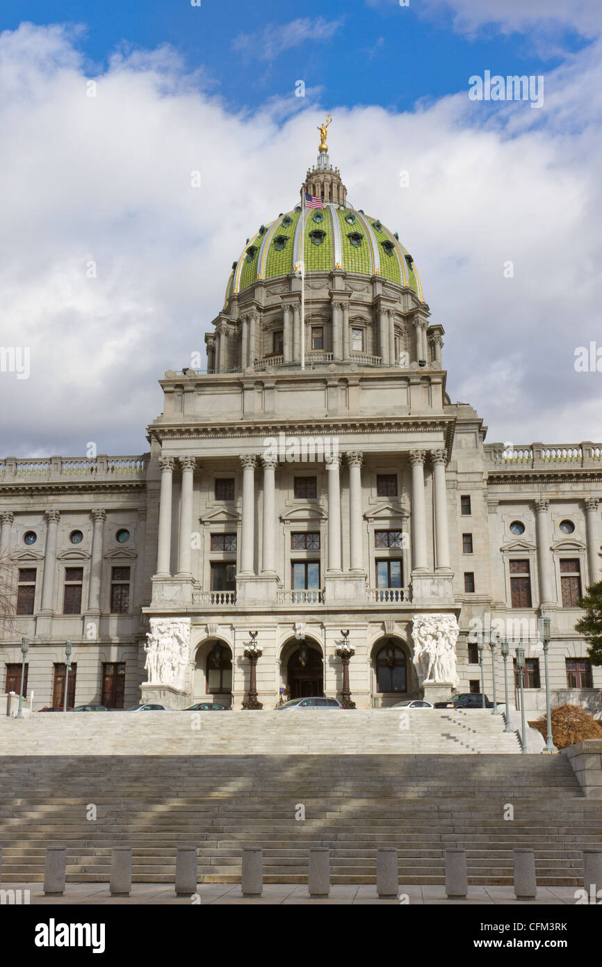 Front of the Pennsylvania state capitol building or statehouse in ...