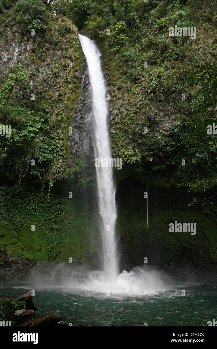 Waterfall (Catarata) Rio Fortuna, Costa Rica Stock Photo - Alamy