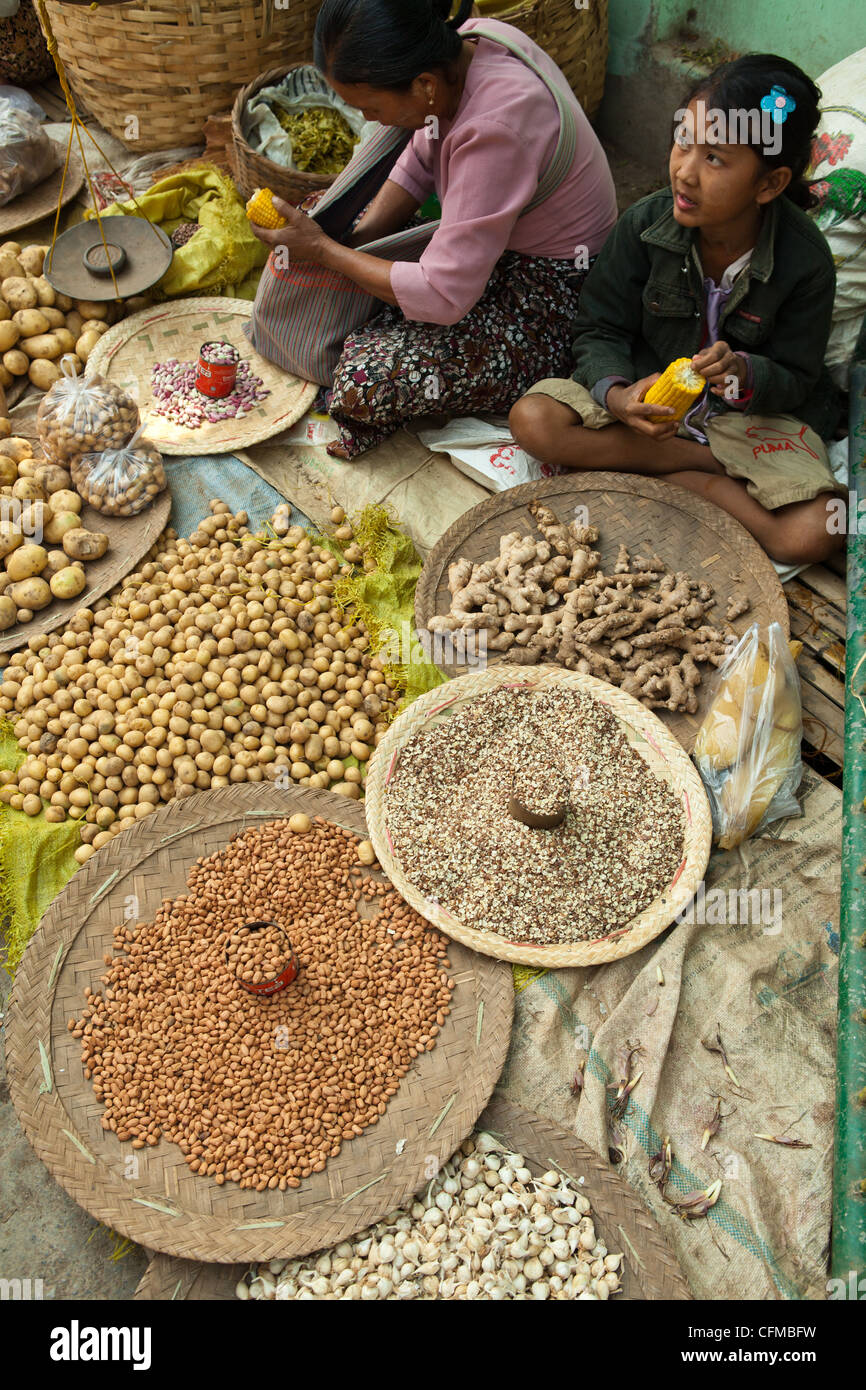 Mingala hi-res stock photography and images - Alamy