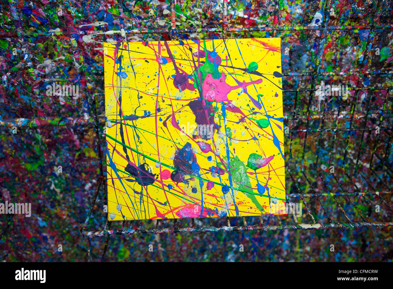 Paint splatter canvas hi-res stock photography and images - Alamy
