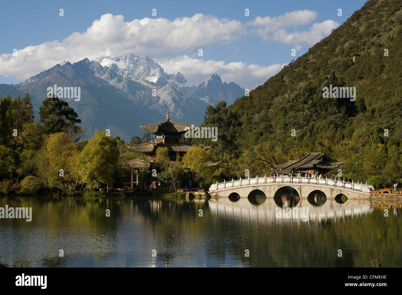 Black Dragon Pool Park and Jade Dragon Snow mountain, Lijiang, Yunnan ...