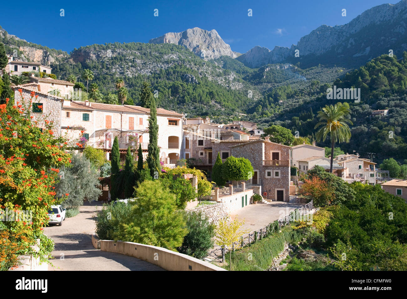 Houses on hillside, Mallorca, Balearic Islands, Spain, Europe Stock ...