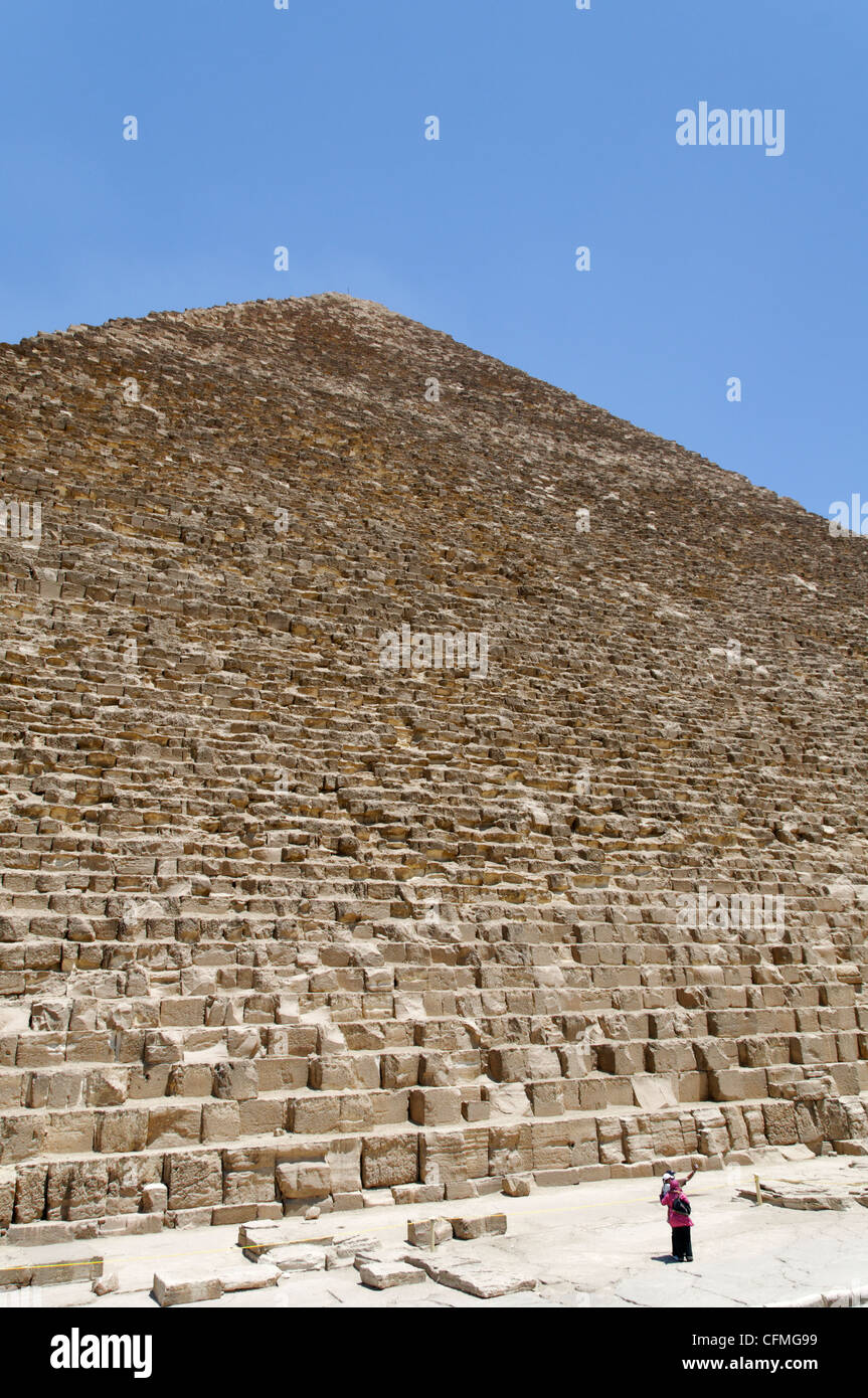Giza. Cairo. Egypt. View of the west face of the Great Pyramid of Khufu ...