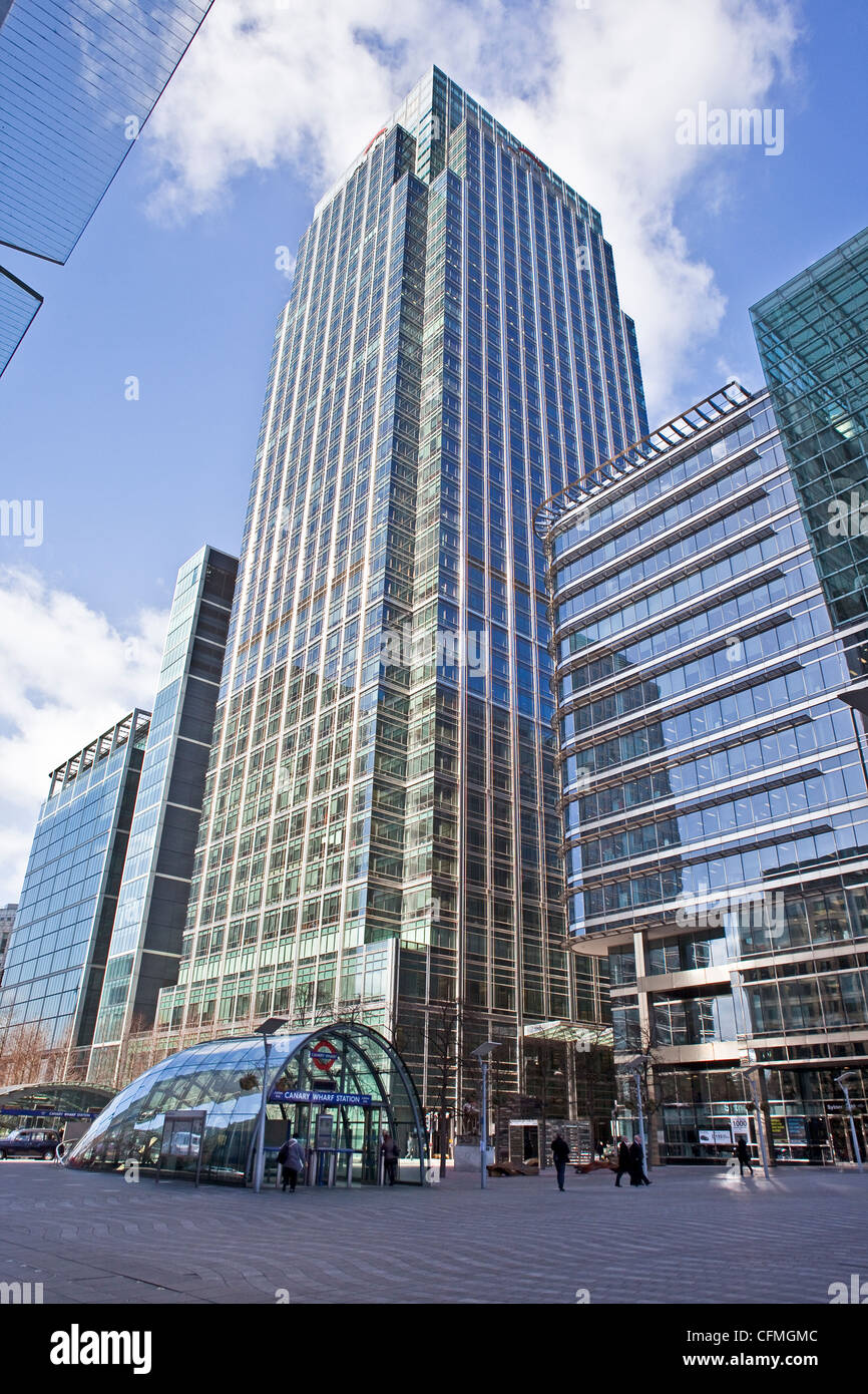 Canada square hi-res stock photography and images - Alamy