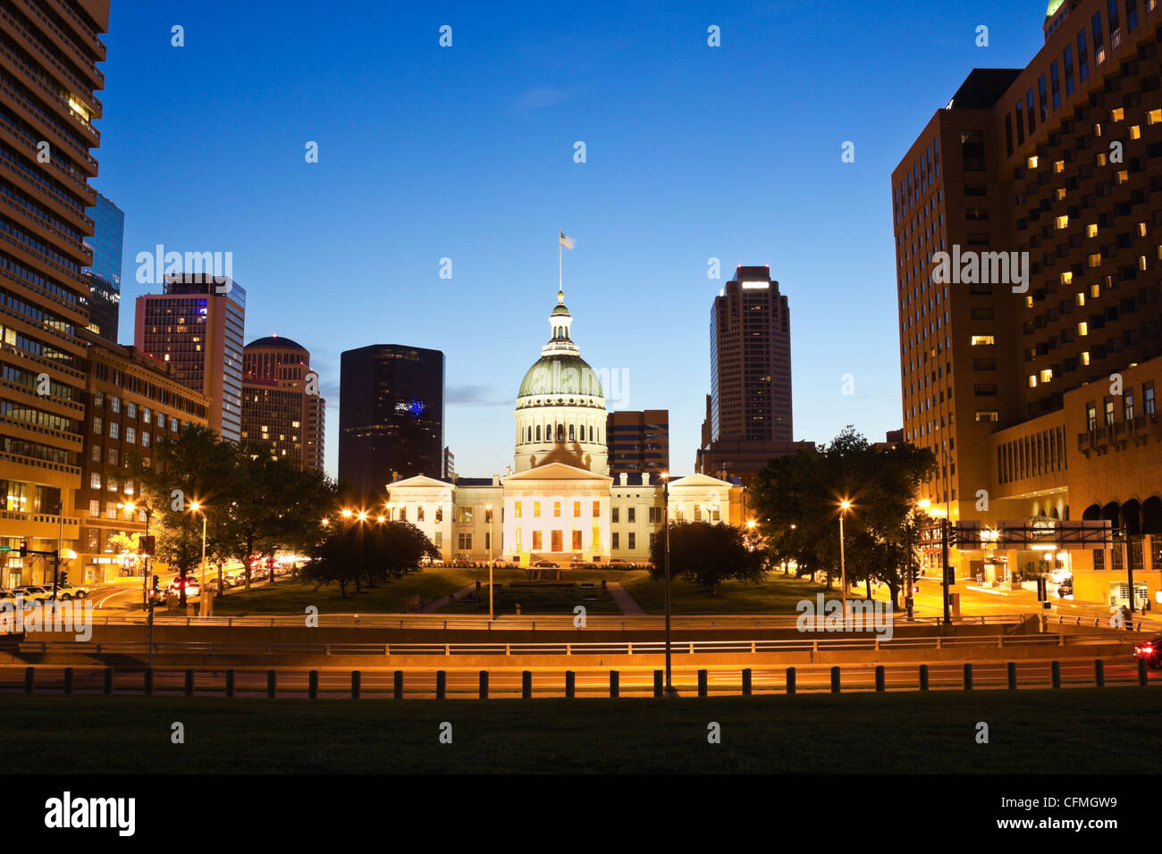 USA, Missouri, St Louis, Old courthouse at night Stock Photo - Alamy