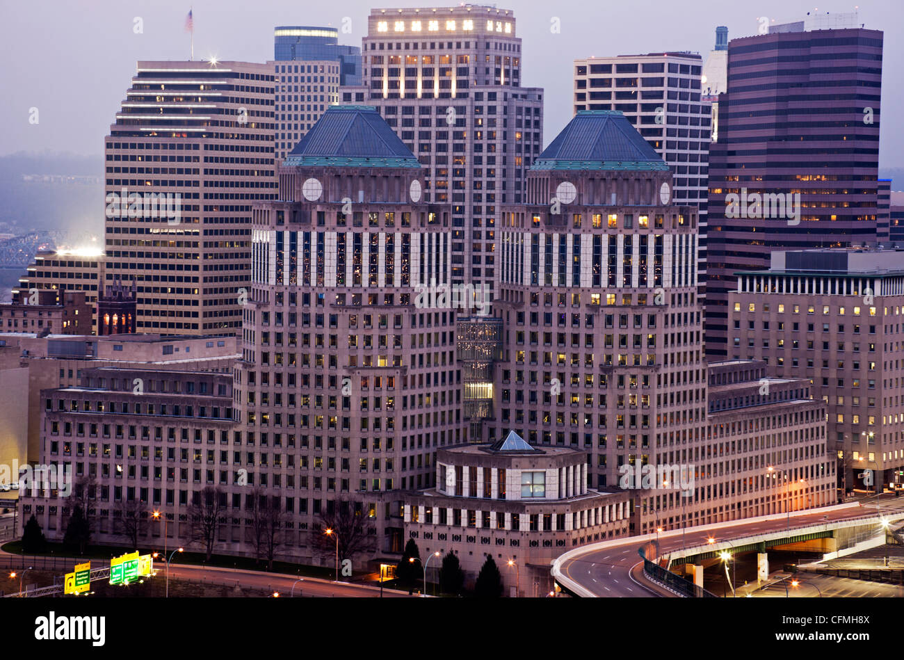 Cincinnati skyline hi-res stock photography and images - Alamy