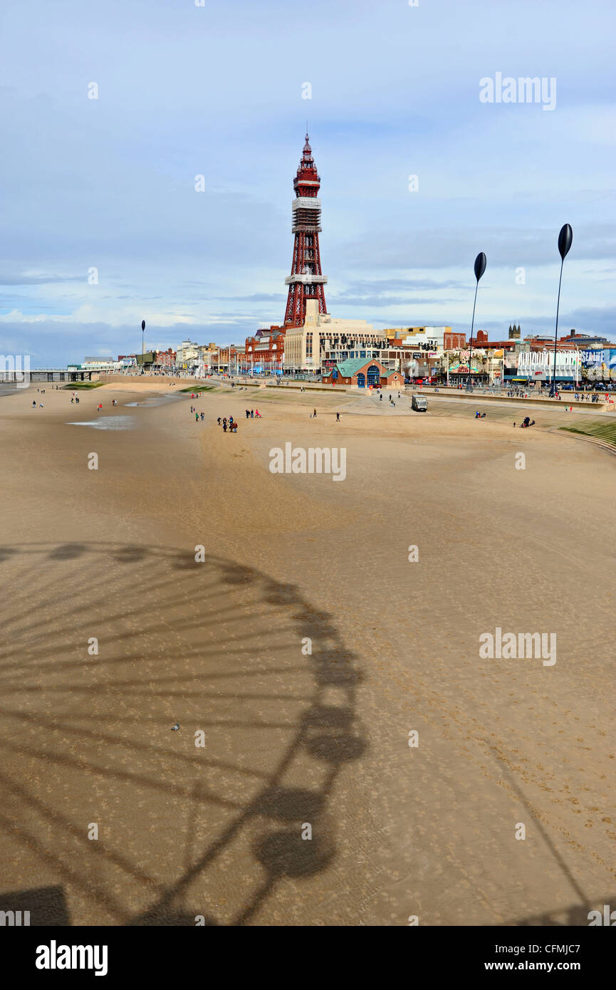 Blackpool beaches hi-res stock photography and images - Alamy