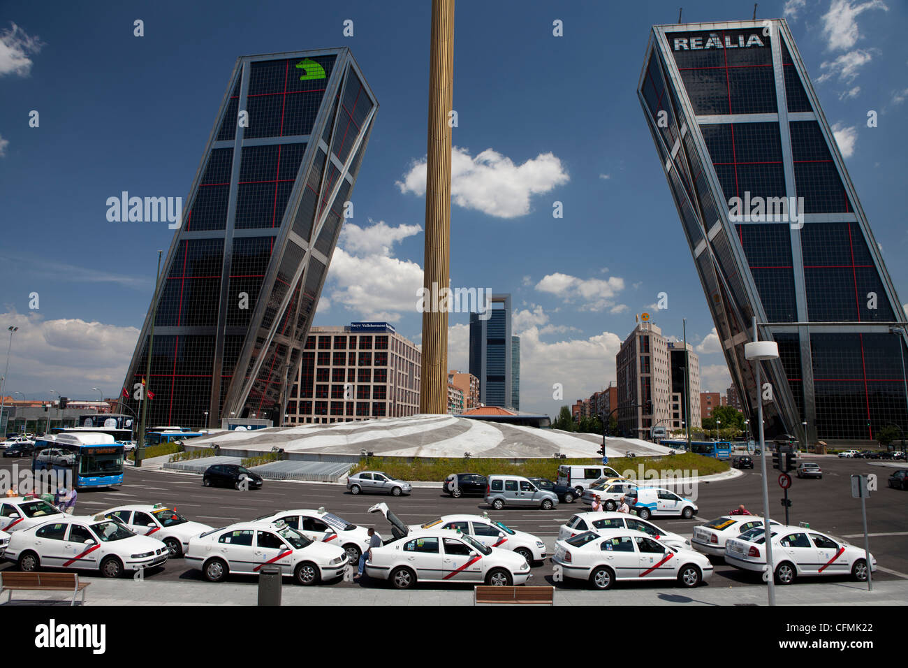 Kio towers hi-res stock photography and images - Alamy