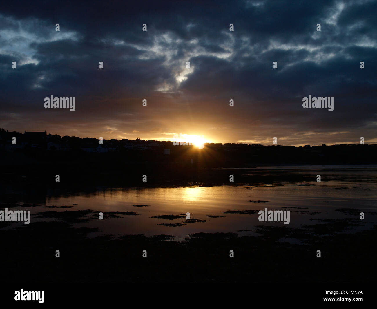 Dawn, Marazion, Cornwall, UK Stock Photo - Alamy