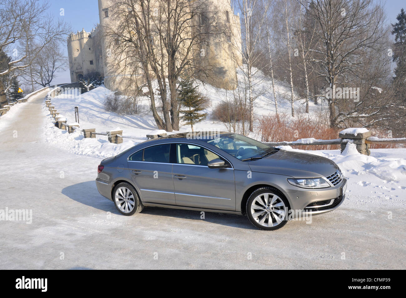 Volkswagen CC - MY 2012 - German popular upper-medium class car ...