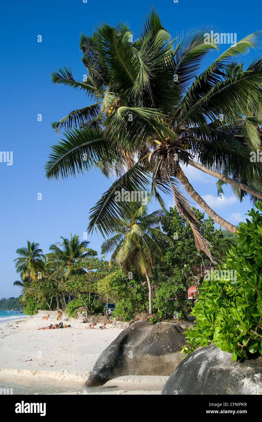 Beautiful rocks on seychelles hi-res stock photography and images - Alamy