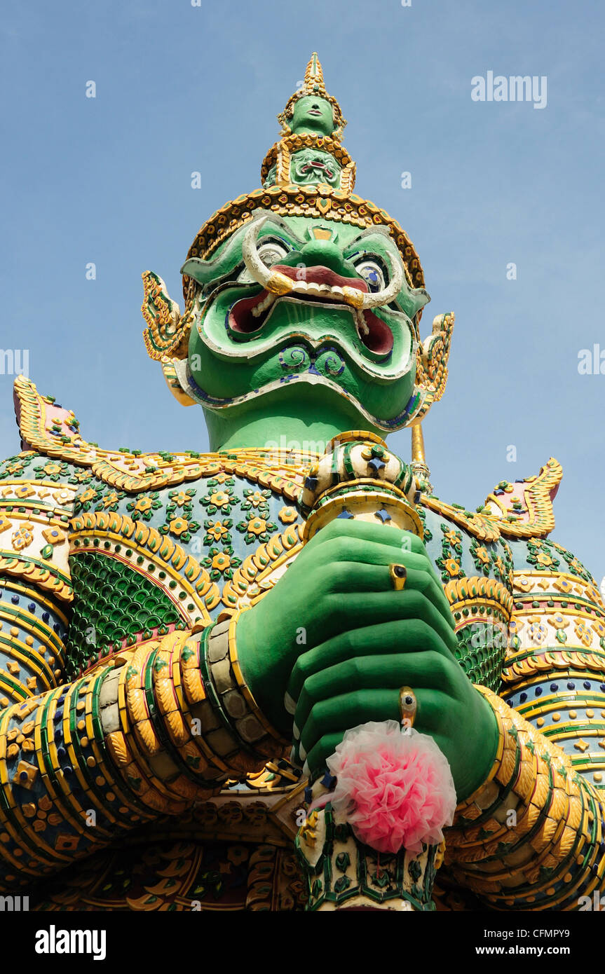 Wat symbol hi-res stock photography and images - Alamy