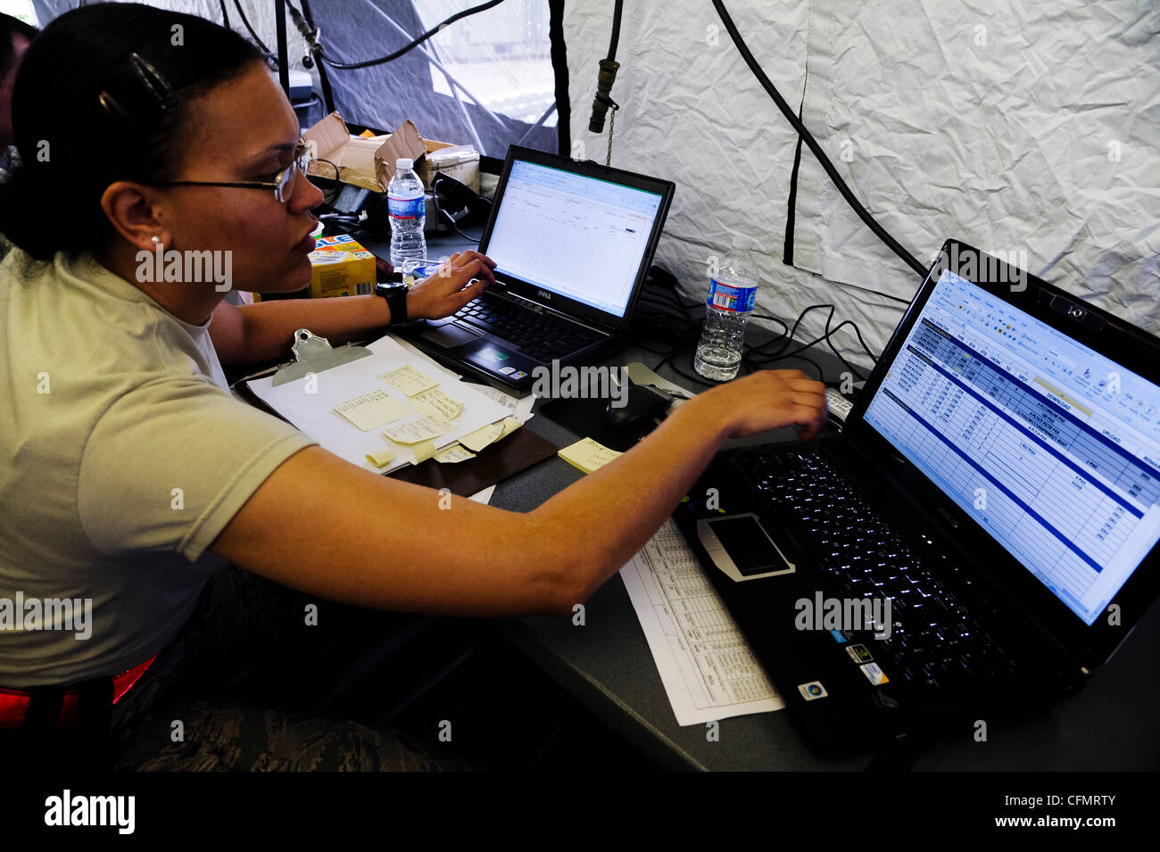 U.S. Air Force Tech. Sgt. Kristina Mowry, 46 Aerial Port Squadron ...