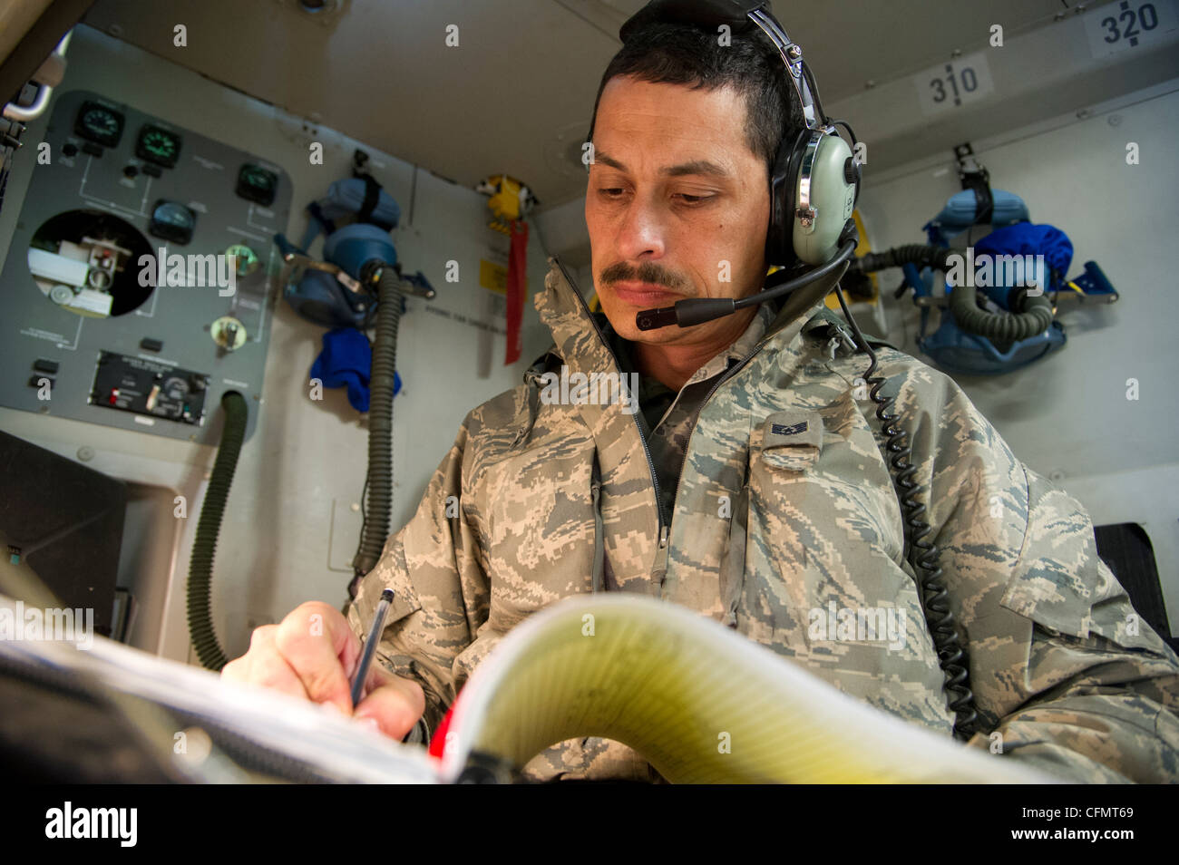 452nd hi-res stock photography and images - Alamy