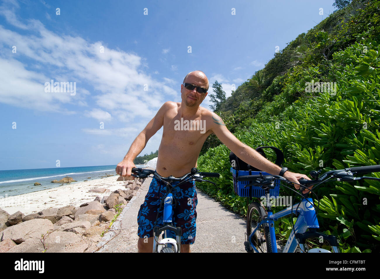 Seychelles man hi-res stock photography and images - Alamy