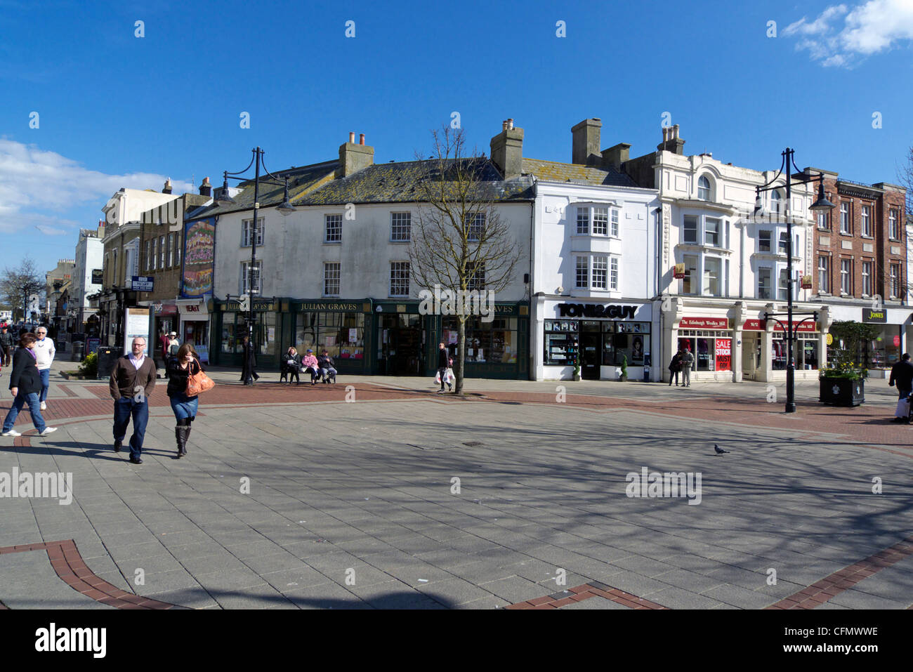 Worthing shops precinct hi-res stock photography and images - Alamy