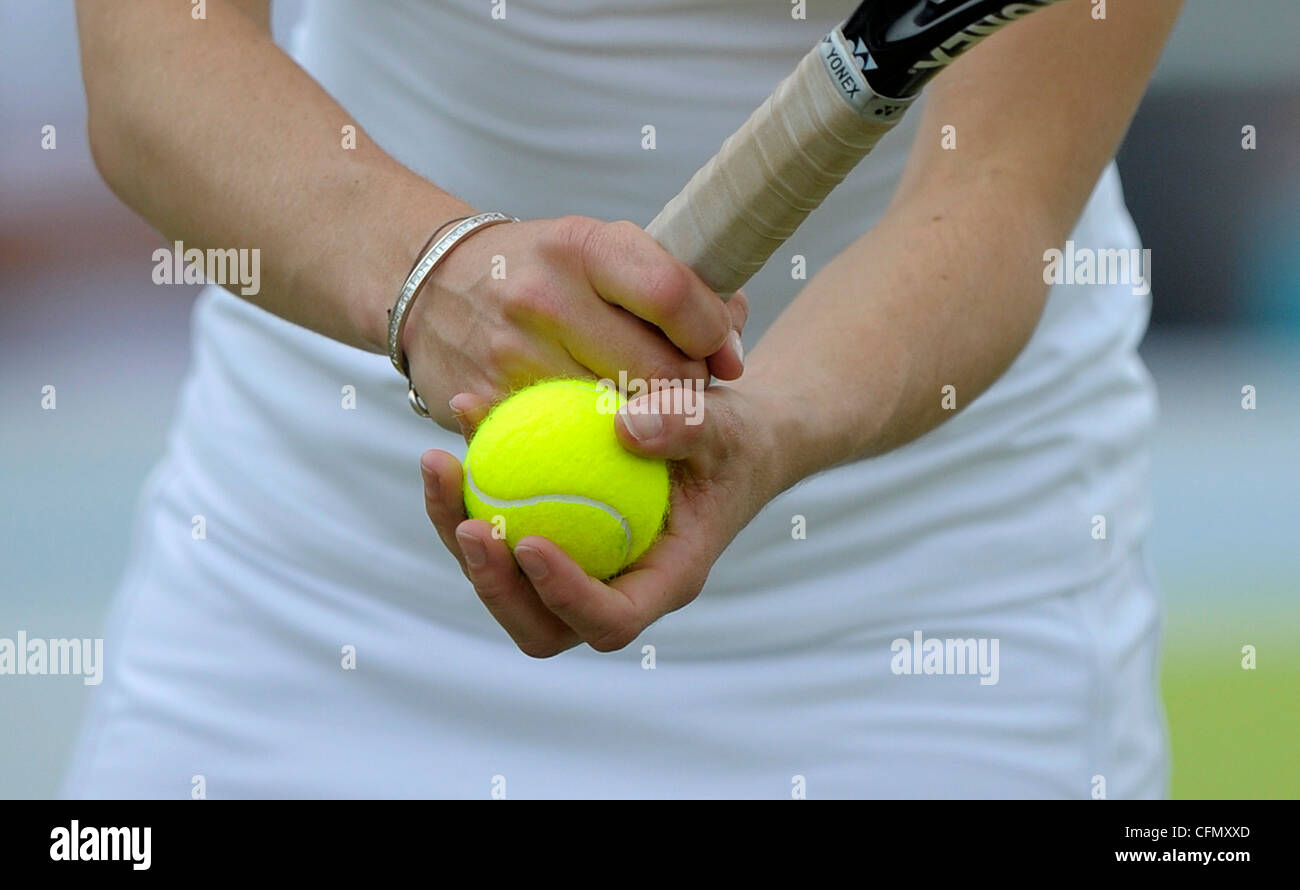 A cropped generic images of a tennis player Stock Photo - Alamy