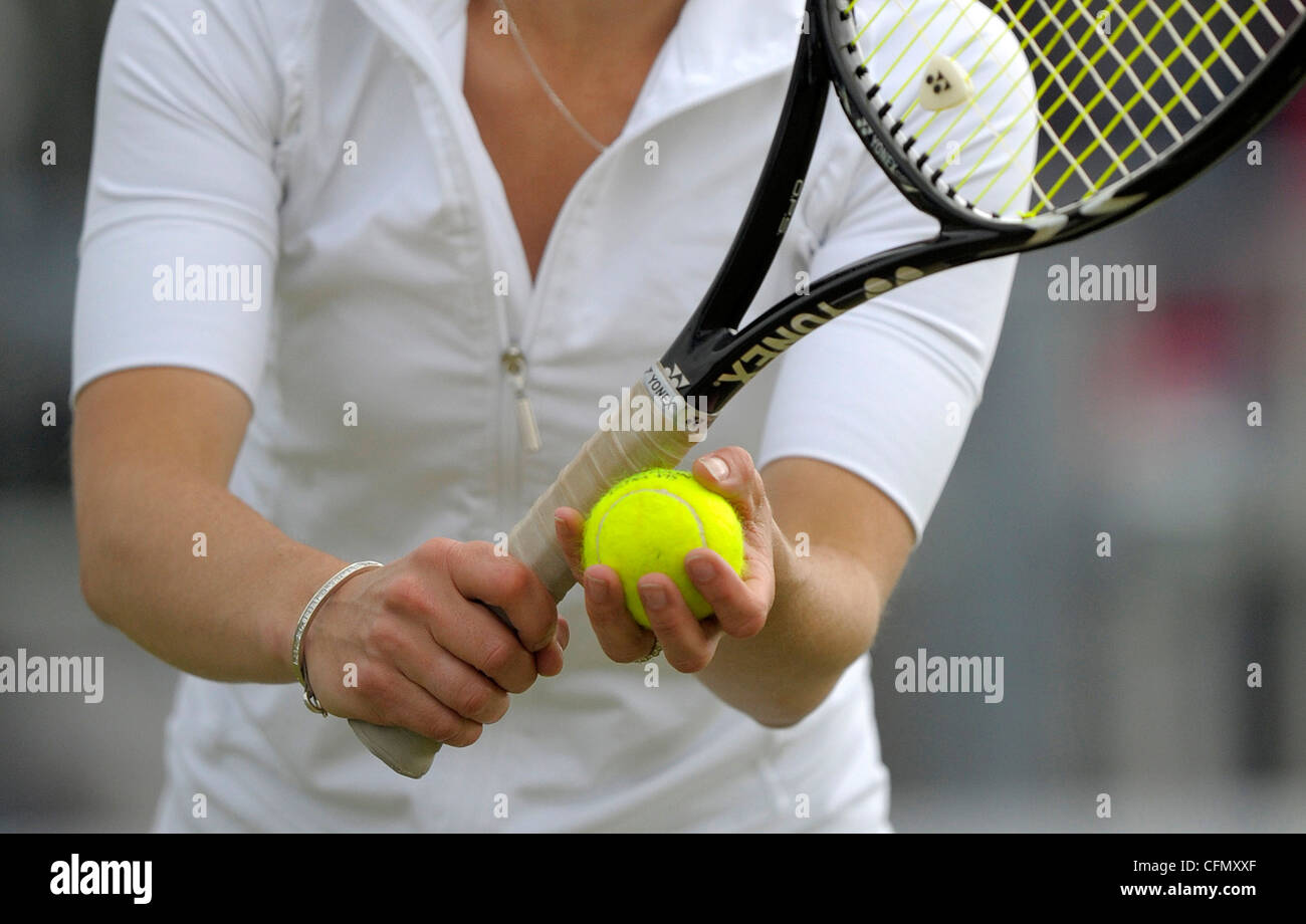 A cropped generic images of a tennis player Stock Photo - Alamy