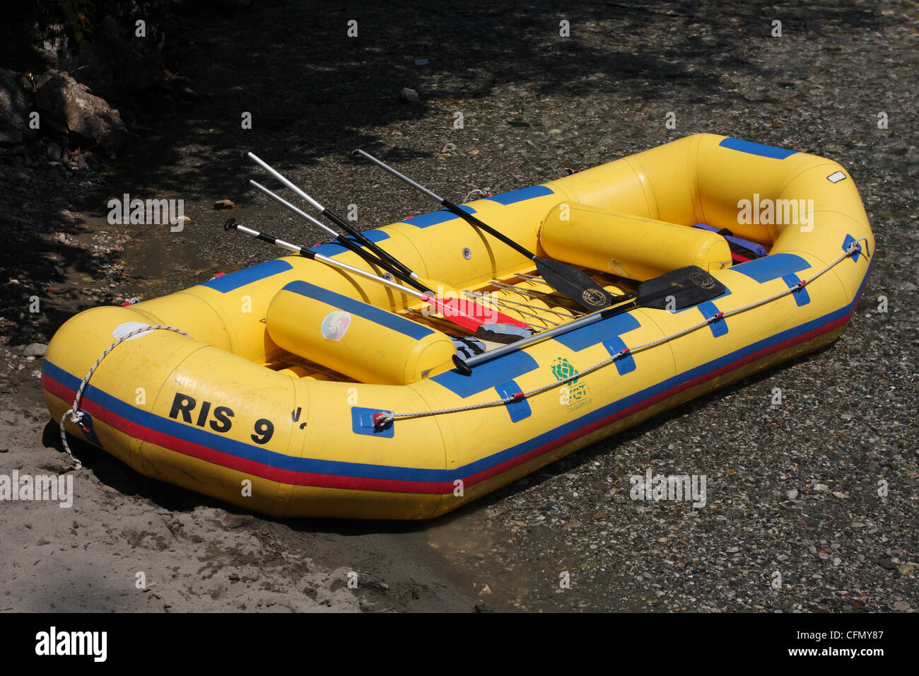 Moored a yellow raft on the shore hi-res stock photography and images ...