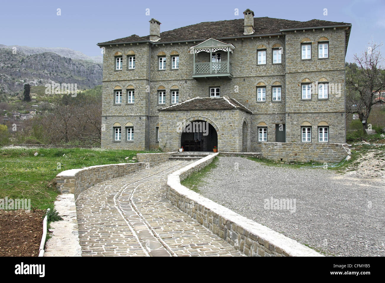Traditional stone house Stock Photo - Alamy
