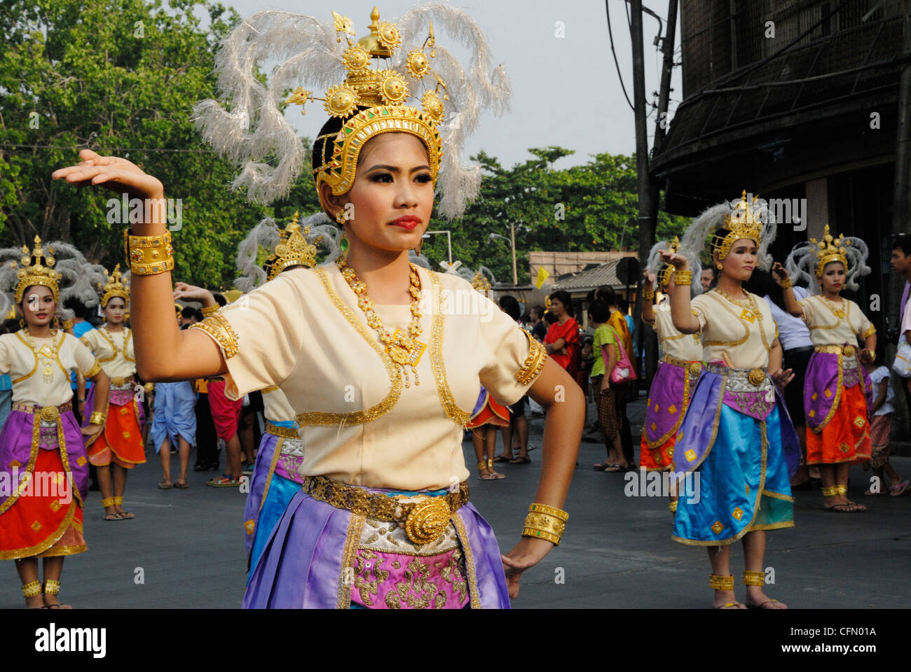 Traditional Thai costume worn at the Lop Buri festival. Lop Buri ...