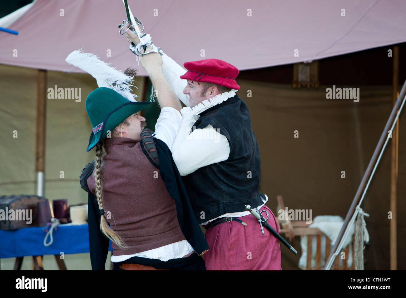 Elizabethan musketeer re-enactment by military historians Tim Eagling ...