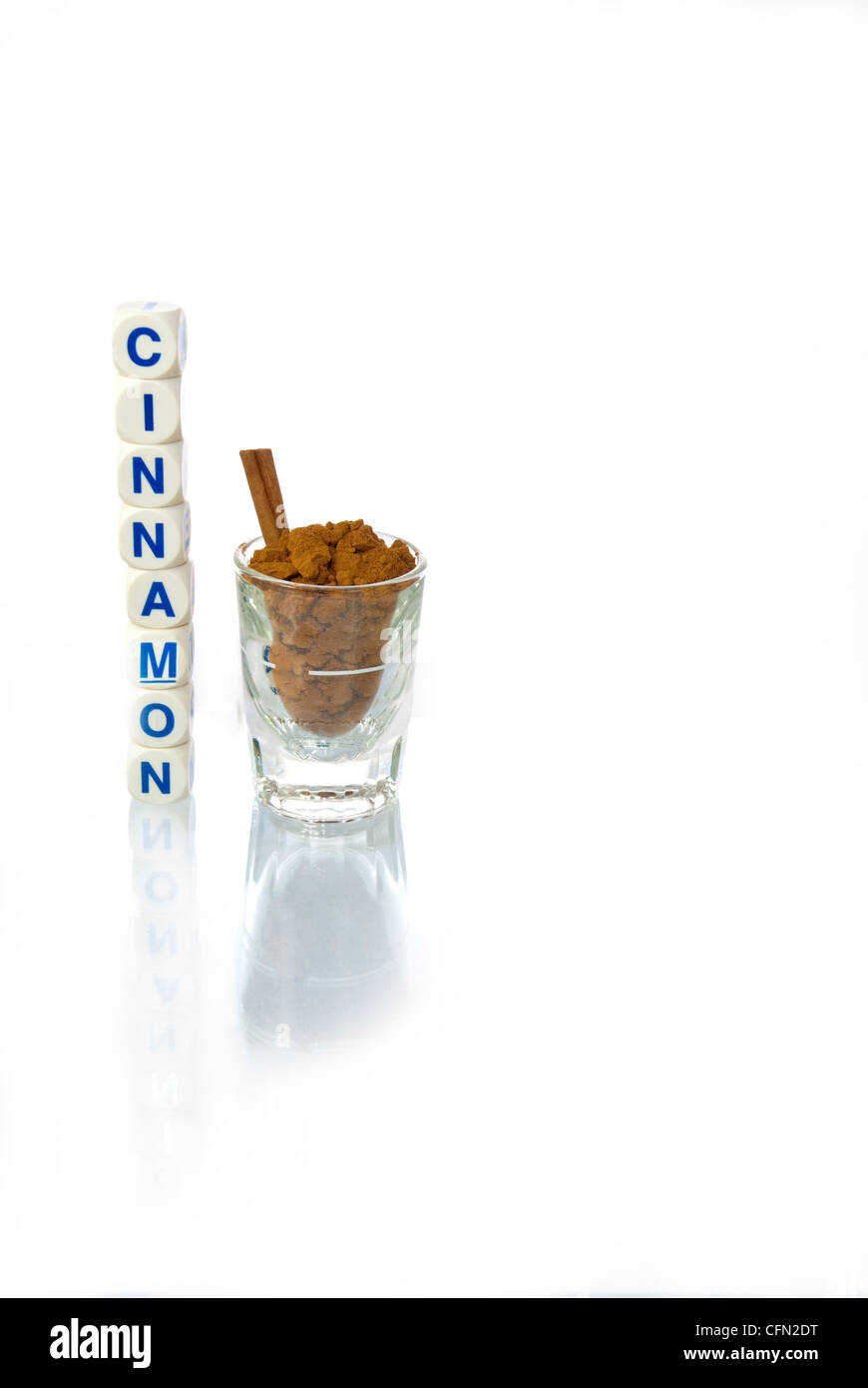 Spice cinnamon hi-res stock photography and images - Alamy
