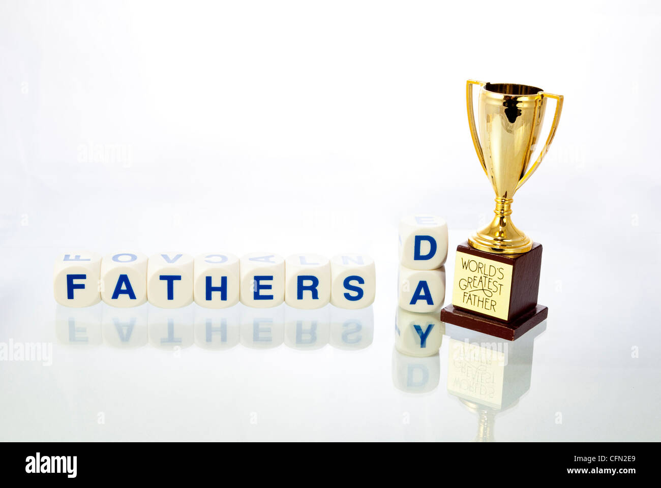 Fathers day trophy hi-res stock photography and images - Alamy