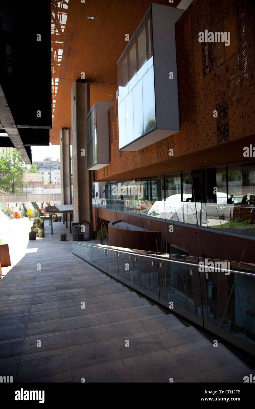 The MAVI, or Museum of Visual Arts, in Santiago, Chile's Barrio ...