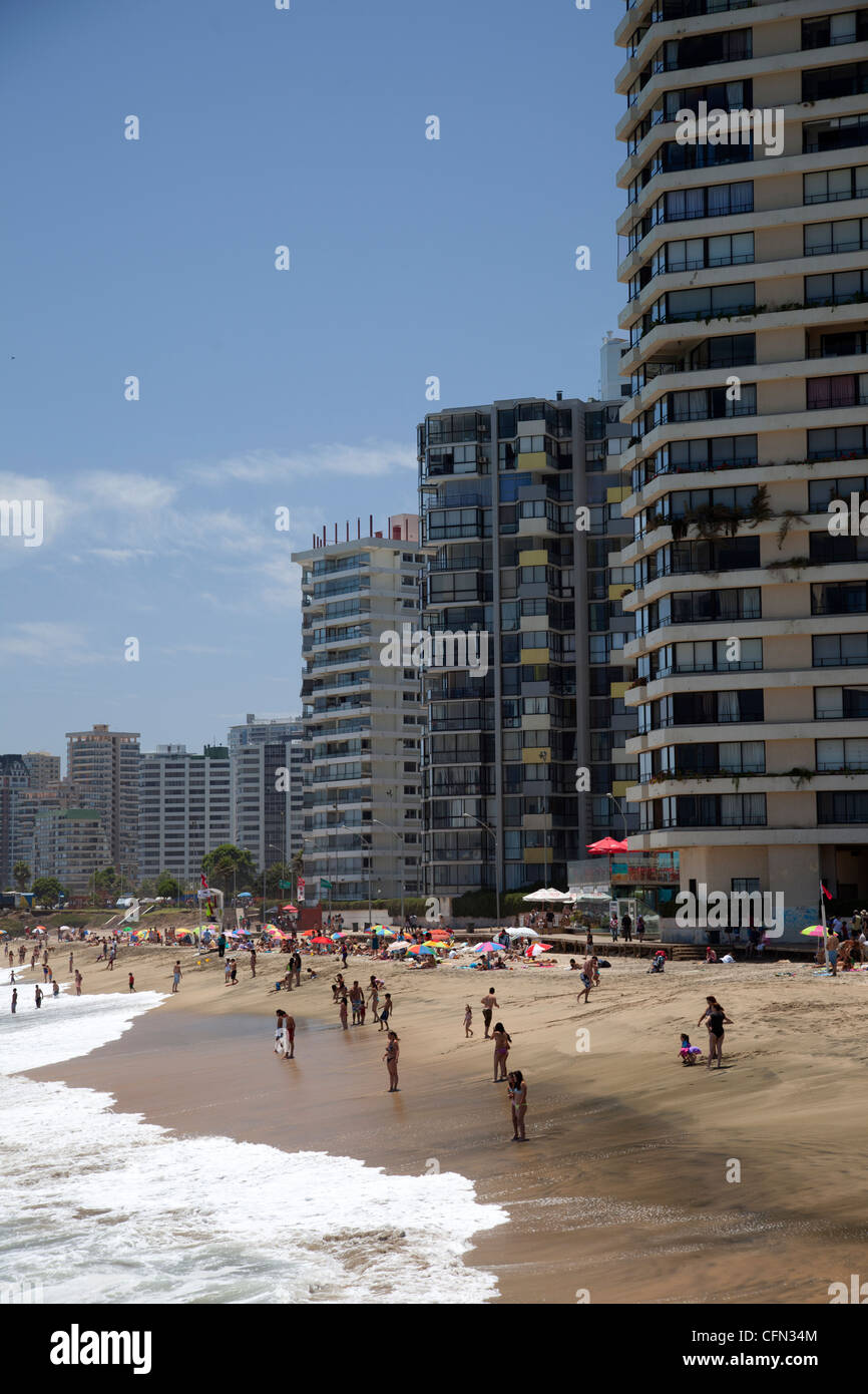 Viña del Mar, a popular resort area on Chile's Central Coast, near ...