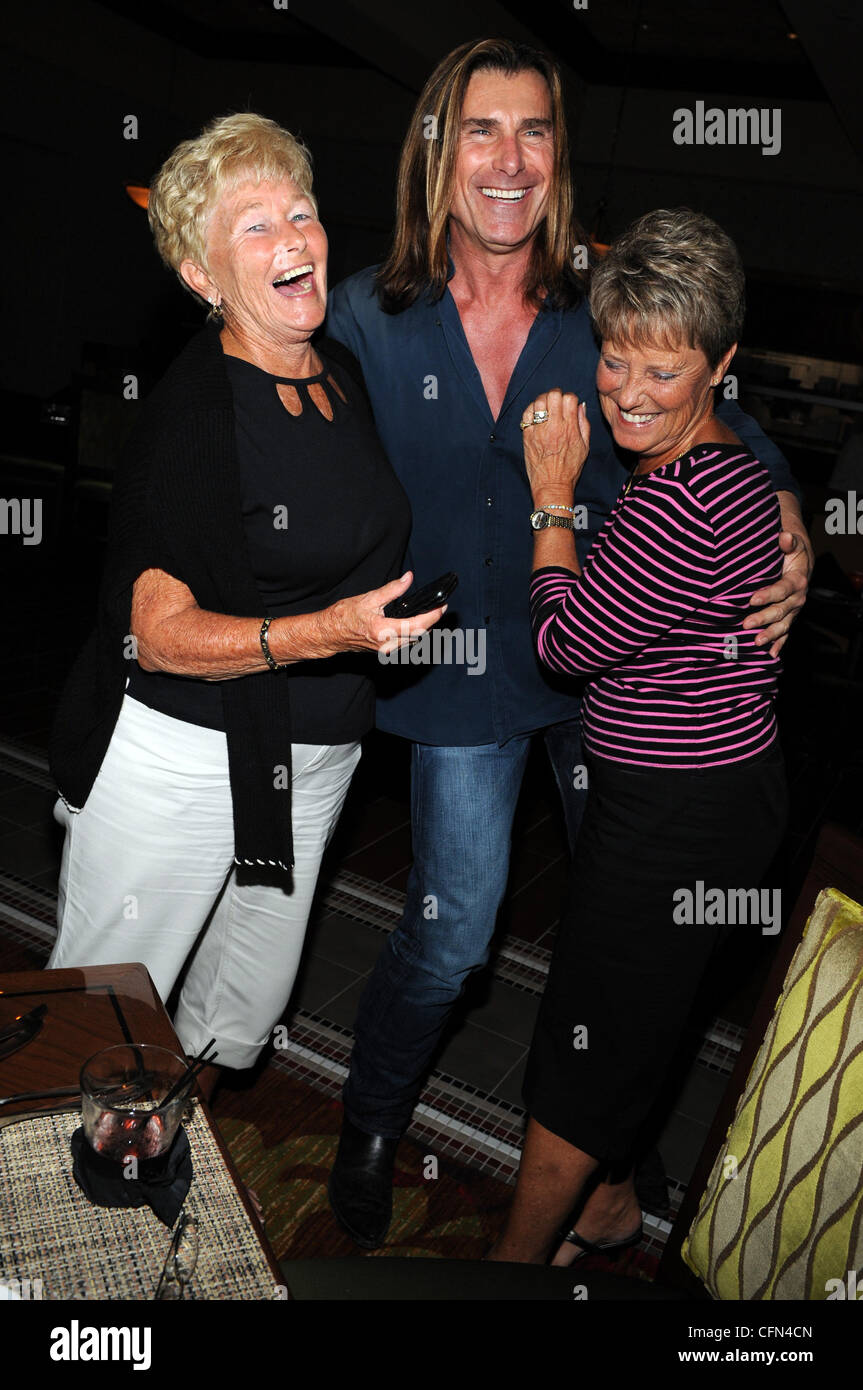 Fabio Lanzoni appears at a Meet and Greet in Sorrisi Italian Restaurant ...