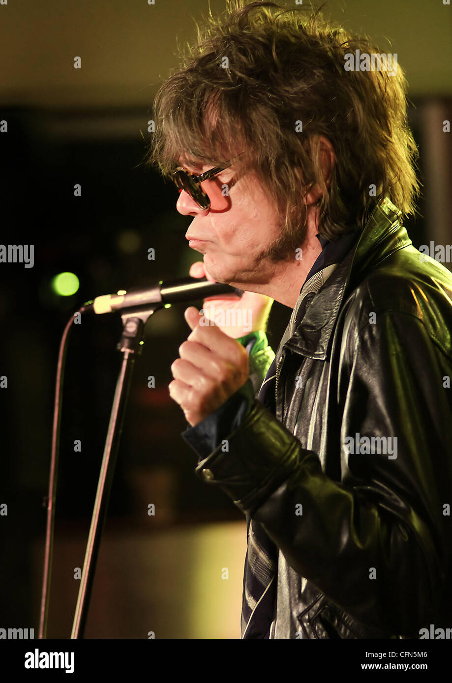 David Johanssen performing with the New York Dolls performing at the ...
