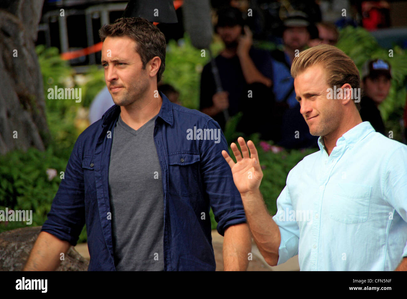 Scott Caan And Alex Oloughlin