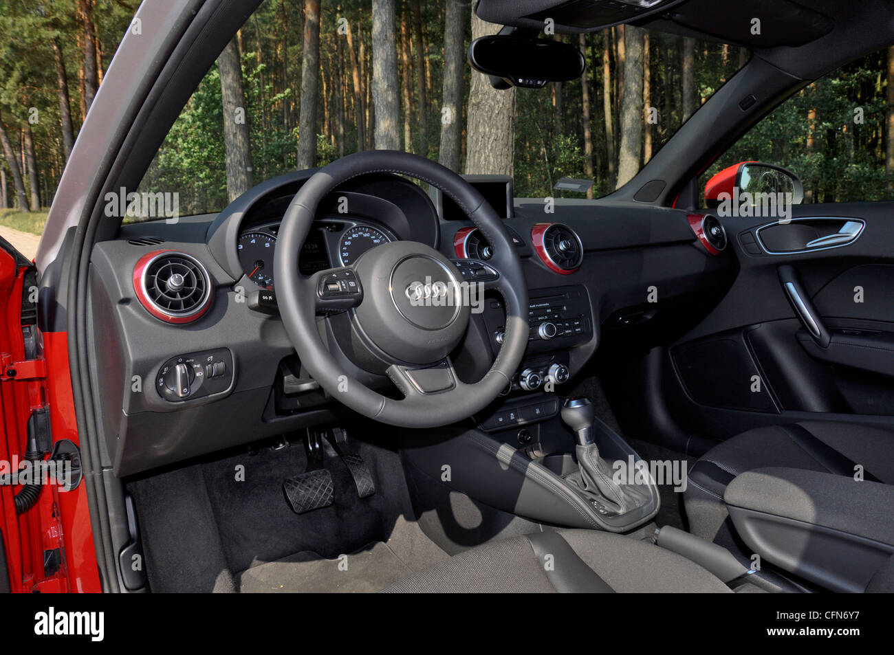 Audi A1 1.4 TSI DSG S-line - MY 2010 - German premium small, city car ...