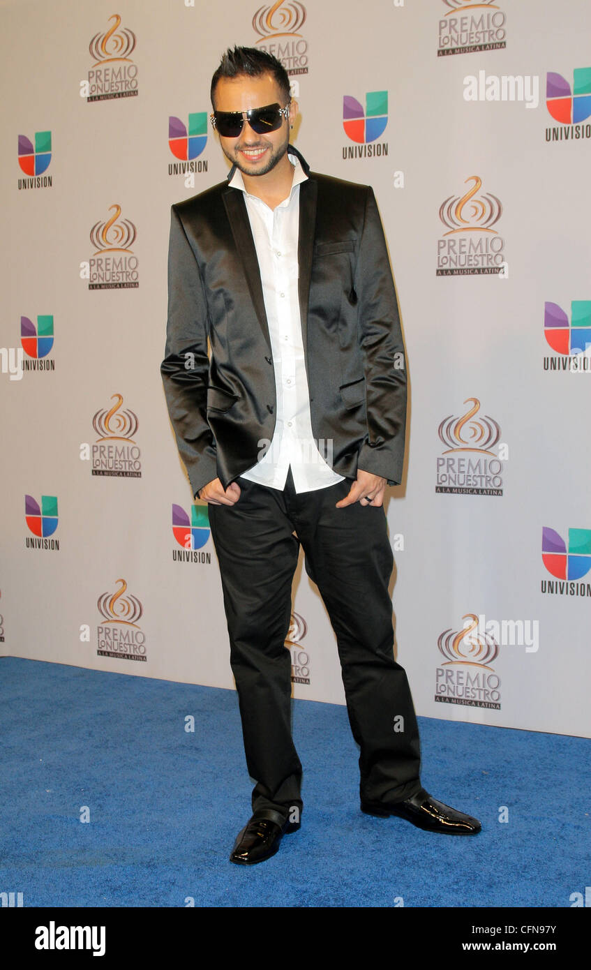 Premio lo nuestro a la musica latina awards hi-res stock photography ...