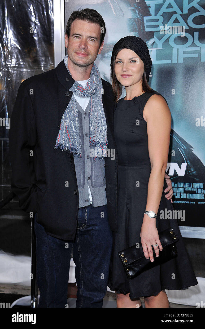 Scott Foley and wife Mariska Dominczyk The Los Angeles Premiere of ...
