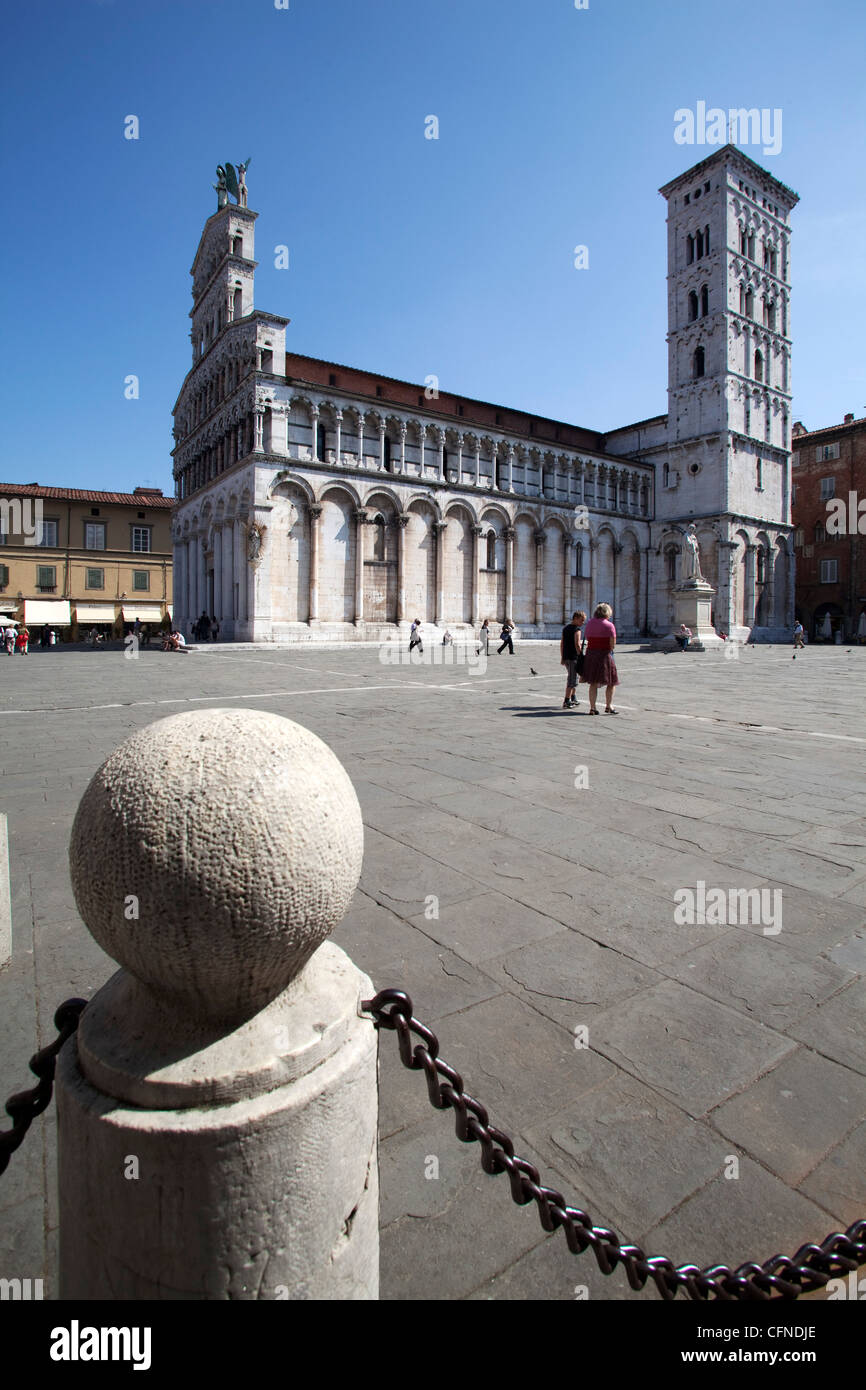 Duomo lucca tuscany hi-res stock photography and images - Alamy