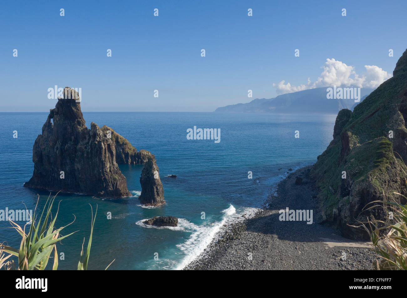 Rock columns geography hi-res stock photography and images - Alamy