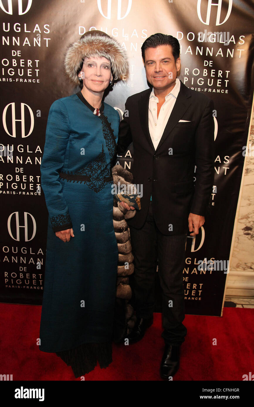 Mary McFadden, Douglas Hannant Douglas Hannant De Robert Piguet ...