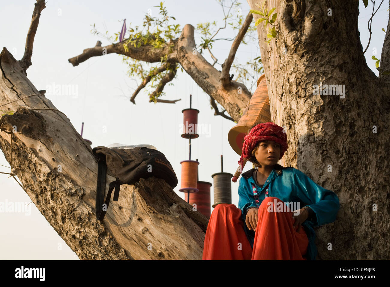 Boy with kite india hi-res stock photography and images - Alamy