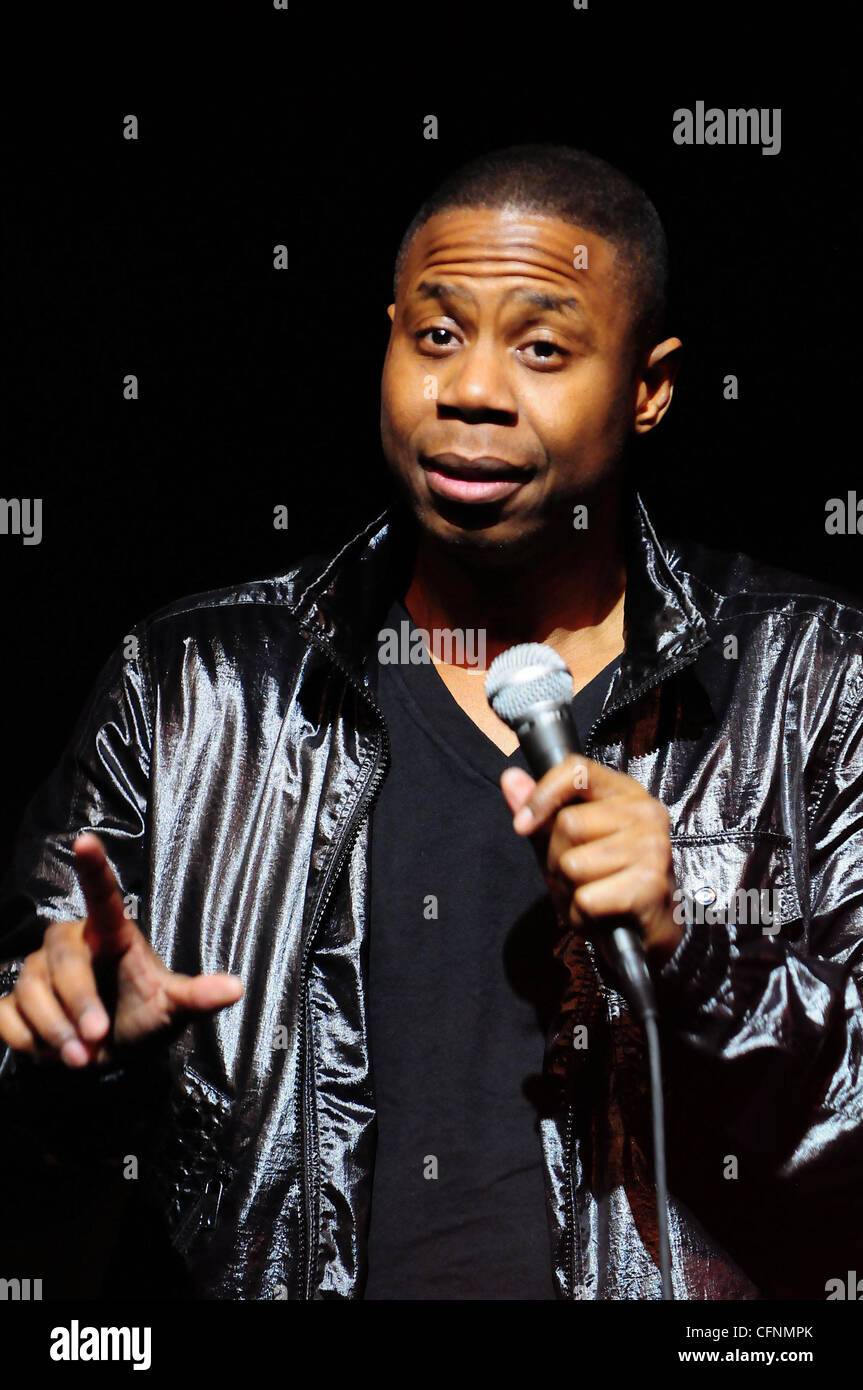 Doug E Fresh performs during Salt-N-Pepa legends of Hip Hop Tour at the ...