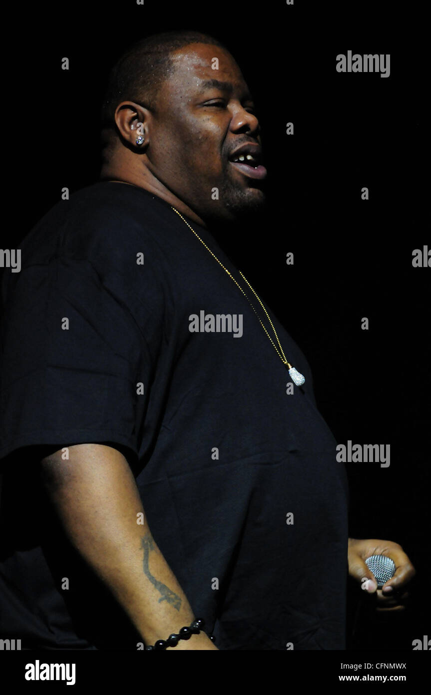 Biz Markie performs during Salt-N-Pepa legends of Hip Hop Tour at the ...