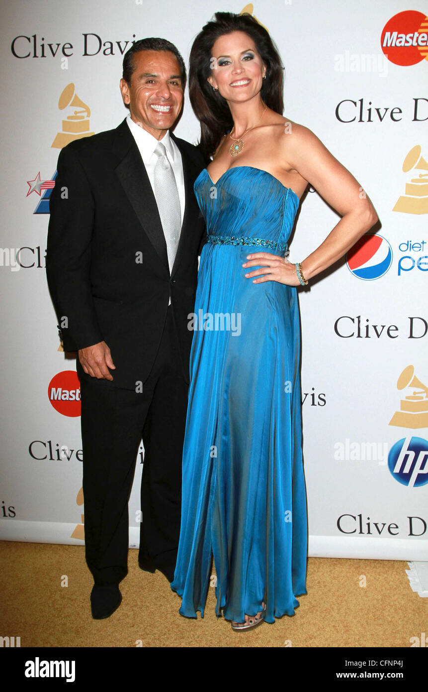 Los Angeles Mayor Antonio Villaraigosa and Lu Parker 2011 Pre-Grammy ...
