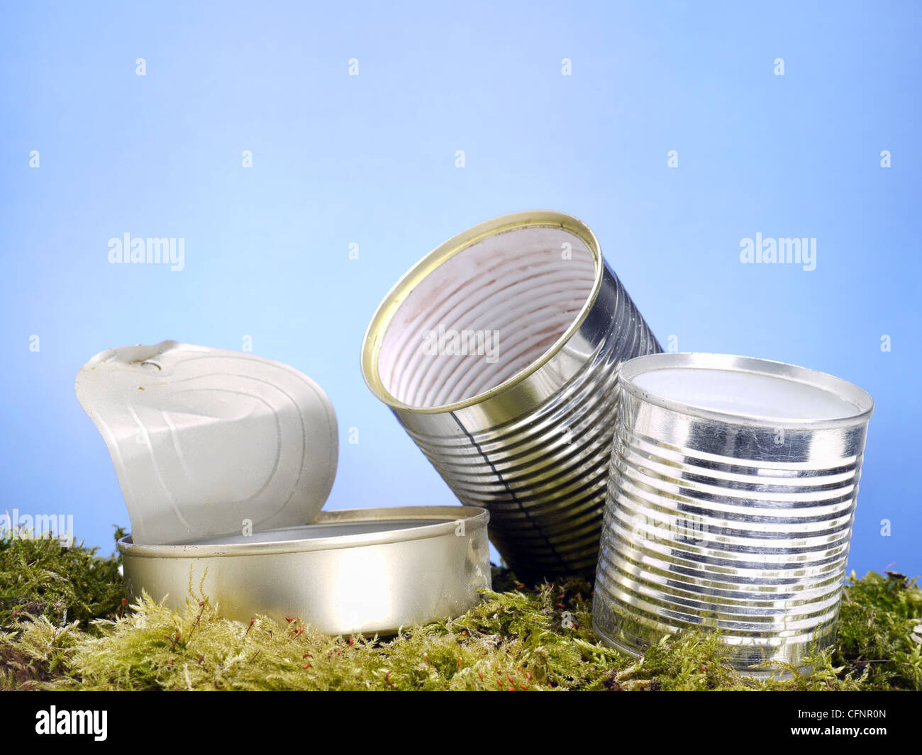 Food cans hi-res stock photography and images - Alamy