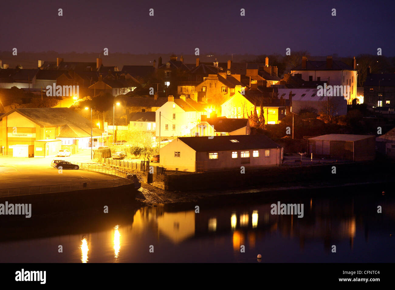 Cardigan town hi-res stock photography and images - Alamy