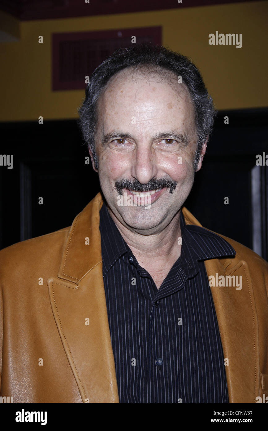 Final performance broadway musical hi-res stock photography and images ...